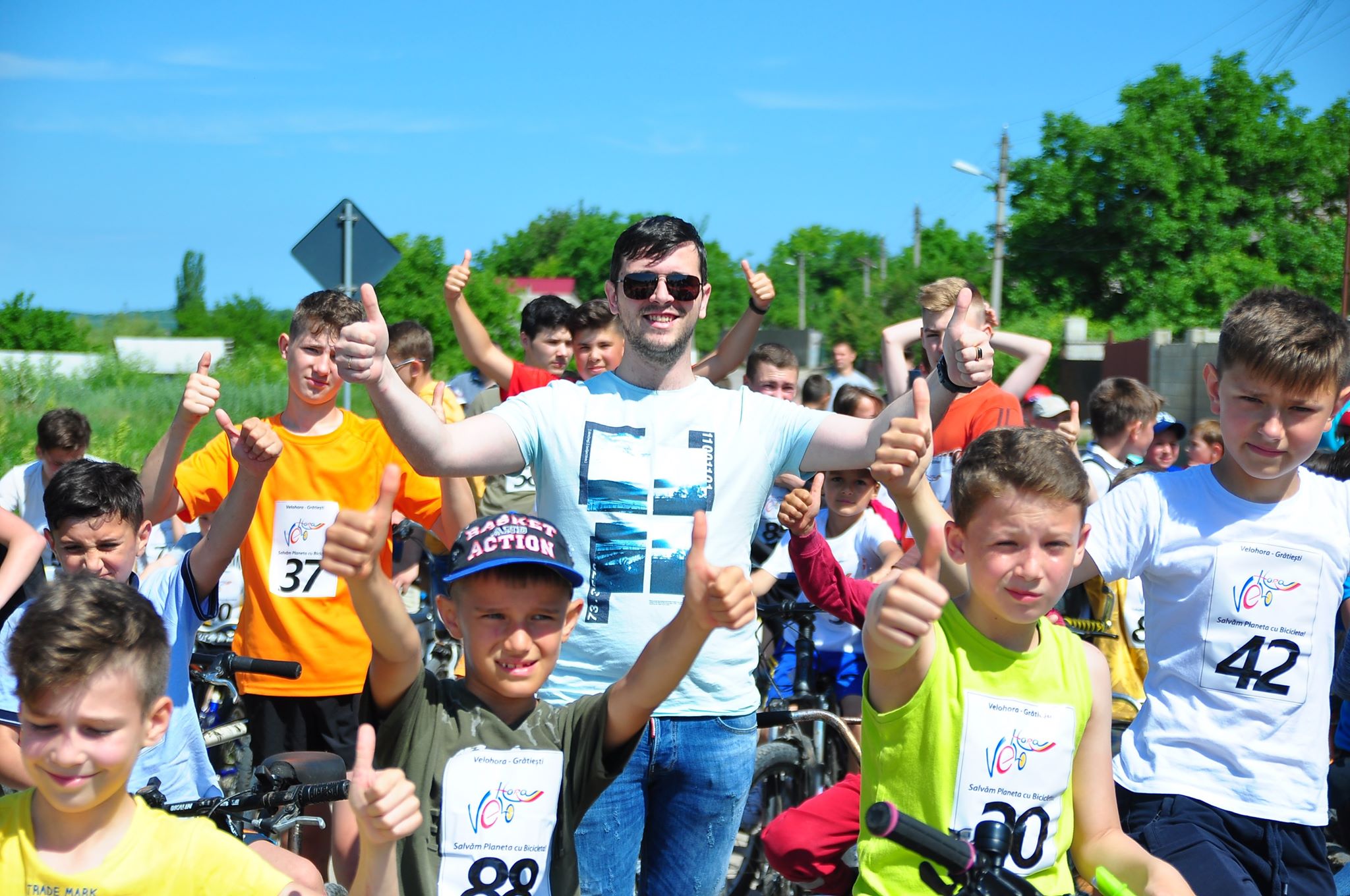 foto | 120 de copii din Grătiești au participat la o cursă inedită pe ...