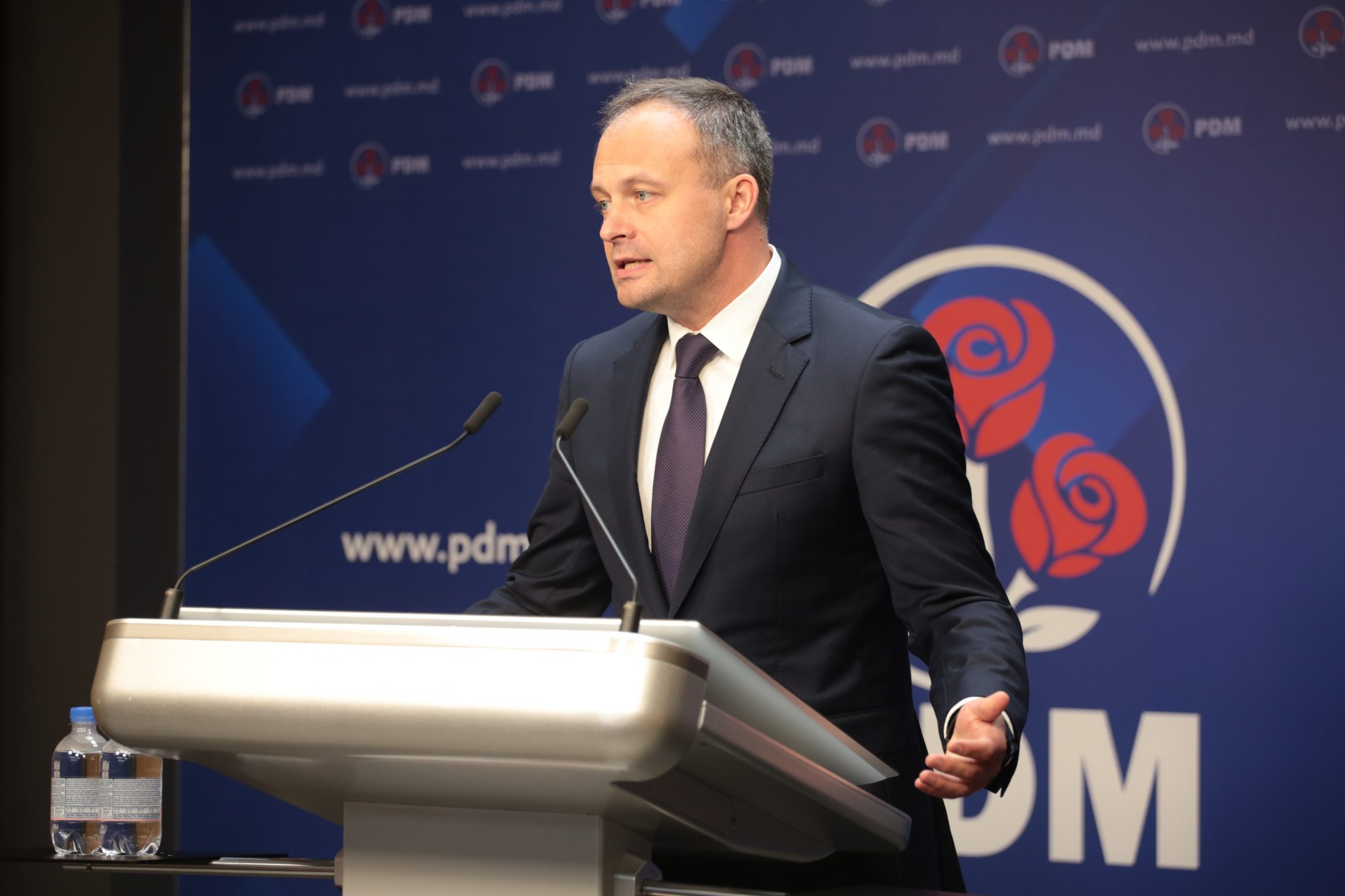 video | Partidul Democrat îi cheamă la discuții pe membrii PSRM, PAS și ...