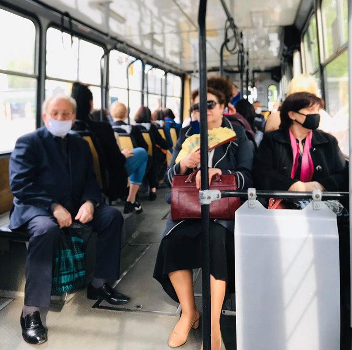 foto, video | „Atenție! Acces fără mască - interzis”. Cum au reacționat ...
