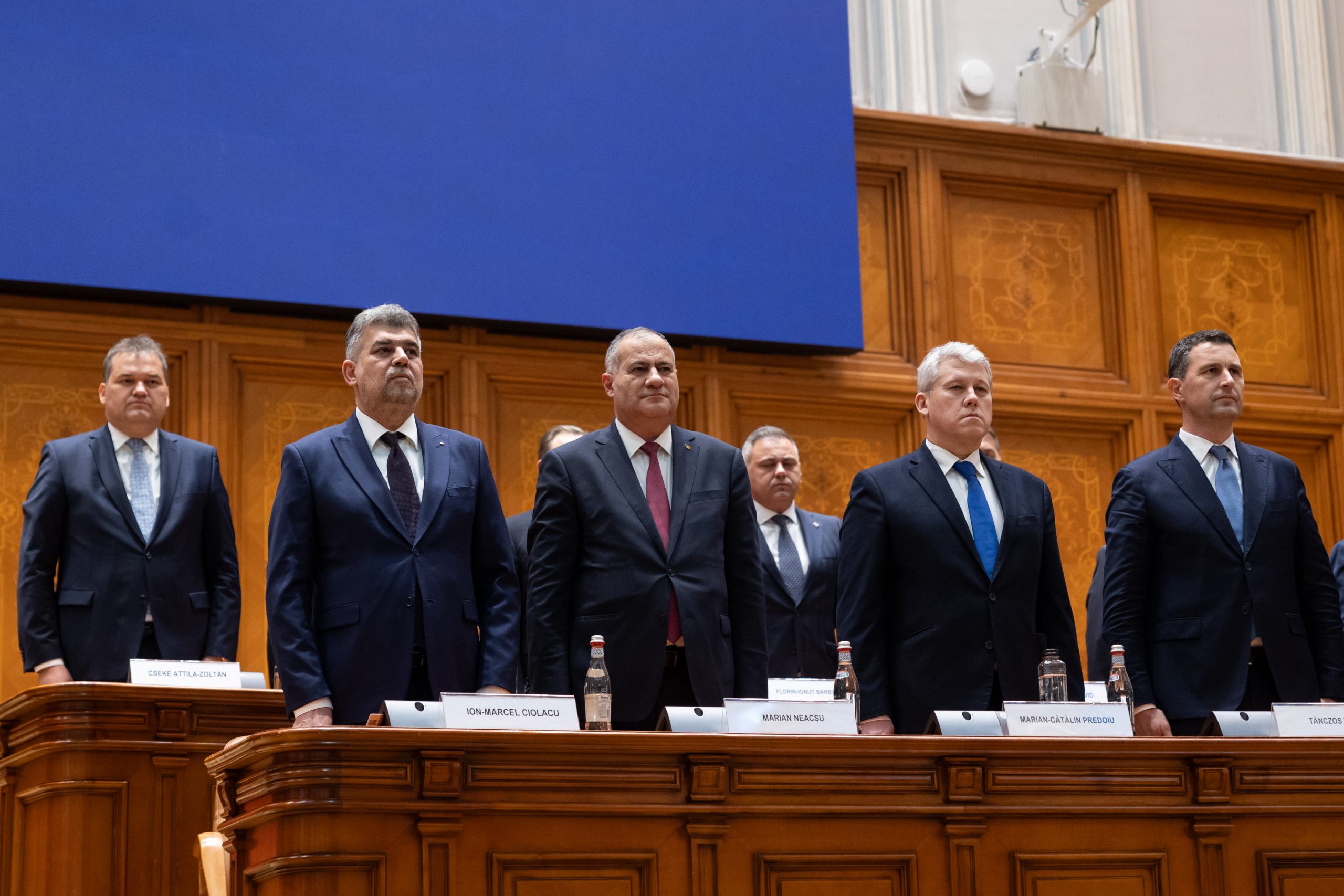 Guvernul din România, condus de Marcel Ciolacu, a primit votul de ...